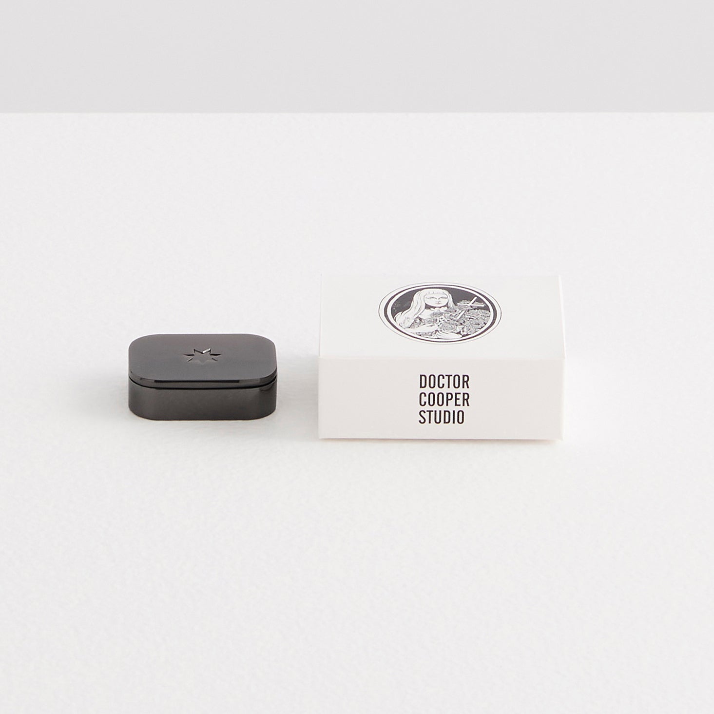Sainte T Solid Perfume - Maison Balzac